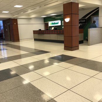 TYLER POUNDS REGIONAL AIRPORT - TYR - Updated December 2025 - 32 Photos ...