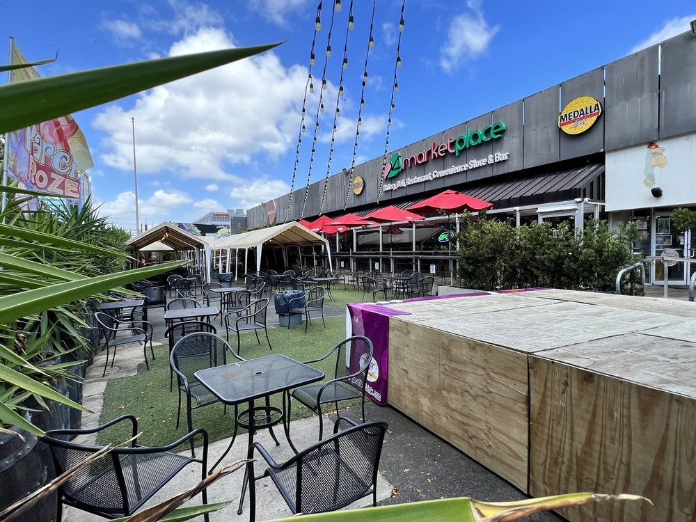 24 MARKETPLACE - Updated September 2025 - 17 Photos - Avendia Carlos E ...