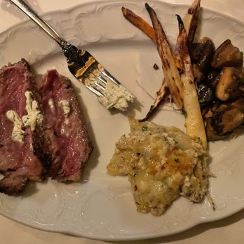 HEMINGWAY - Updated December 2025 - 204 Photos & 99 Reviews - 1515 E ...