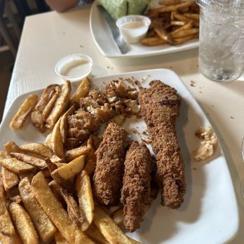 THE TABLE PUBLIC HOUSE - Updated July 2025 - 69 Photos & 71 Reviews ...