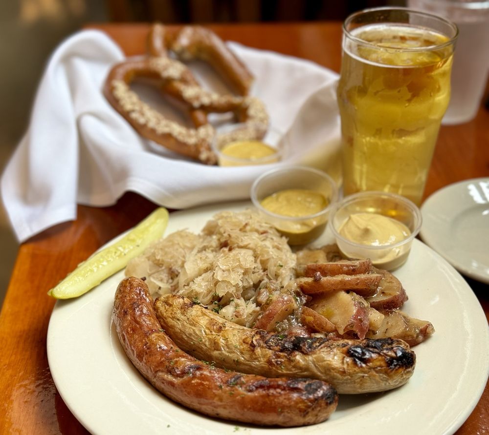 THE RATHSKELLER - Updated January 2026 - 920 Photos & 785 Verified ...