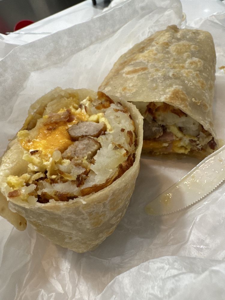 MGM BURGERS - Updated July 2025 - 40 Photos & 132 Reviews - 1691 Main ...