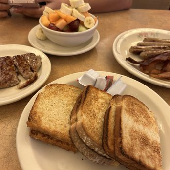 FAMILY PANCAKE HOUSE - EDMONDS - Updated December 2025 - 171 Photos ...
