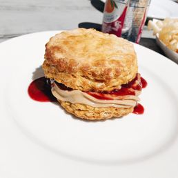 HANDSOME BISCUIT - 2511 Colonial Ave, Norfolk, Virginia - 1689 Photos ...