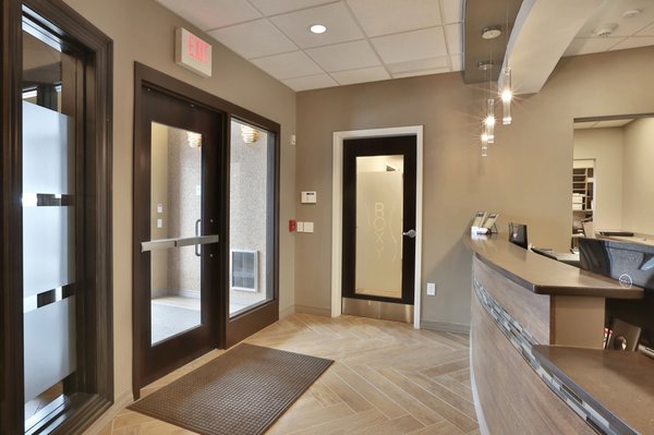 K ROXANNE GRAWE, MD - ROXY PLASTIC SURGERY - Updated October 2025 - 46 ...