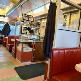 AGAWAM DINER - Updated December 2025 - 102 Photos & 242 Reviews - 166 ...