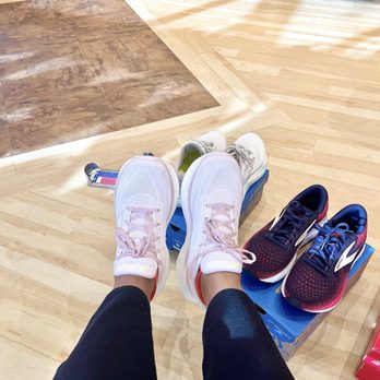 THE RUNNING STORE - Updated December 2024 - 110 Photos & 365 Reviews ...