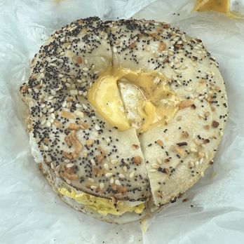 DAVELLIS BAGEL CAFE - Updated October 2025 - 15 Photos & 36 Reviews ...