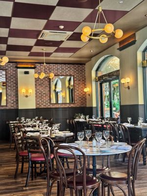 CHAT AMERICAN GRILL - Updated December 2025 - 198 Photos & 280 Reviews ...