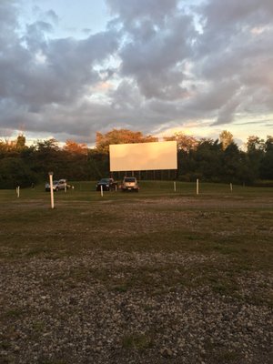 Dependable Drive-In - 21 Photos & 53 Reviews - Drive-In Theater - 549 ...