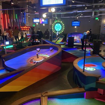 PUTTSHACK - DENVER - Updated July 2024 - 266 Photos & 156 Reviews ...