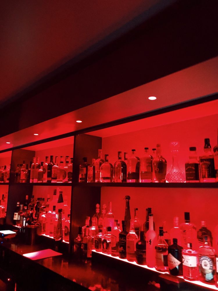 Sunset at EDITION - Music Venues - 1090 North Doheny Dr, West Hollywood ...