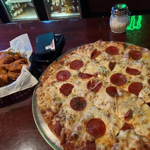 CLANCY’S PIZZA PUB - Updated July 2025 - 54 Photos & 136 Reviews - 4624 ...