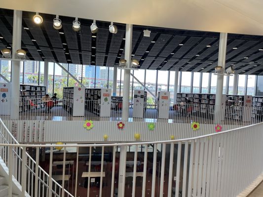 CHICAGO PUBLIC LIBRARY - CHINATOWN BRANCH - Updated September 2025 - 98 ...