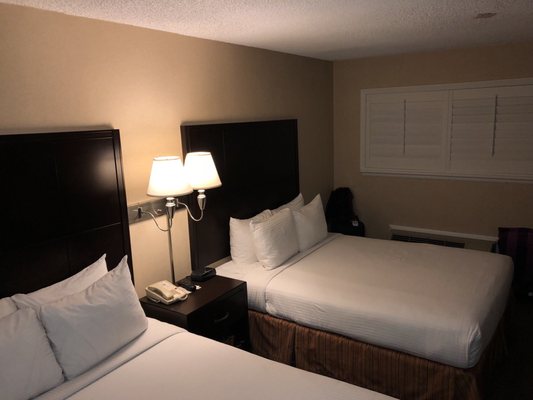 ALPINE INN - 91 Photos & 129 Reviews - Hotels - 715 W Katella Ave ...