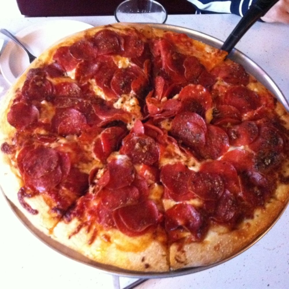 Round Table Pizza Clubhouse Northeast 3rd Avenue Camas Wa | Cabinets ...