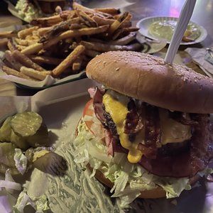 HELVETIA TAVERN - 323 Photos & 490 Reviews - 10275 NW Helvetia Rd ...