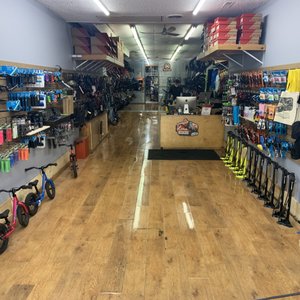 CURBSIDE CYCLE - Updated September 2025 - 25 Photos & 68 Reviews - 412 ...