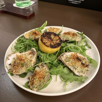 THE ALBANY ALE & OYSTER - Updated March 2025 - 609 Photos & 484 Reviews ...
