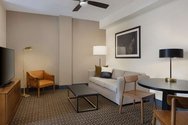 DOUBLETREE SUITES BY HILTON HOTEL LEXINGTON - Updated August 2025 - 349 ...