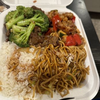 PANDA EXPRESS - Updated March 2025 - 49 Photos & 42 Reviews - 6161 Van ...