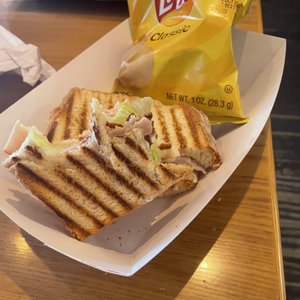 THE RED LINE CAFE - 102 Photos & 227 Reviews - 188 Essex St, Salem, MA ...