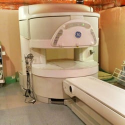 VALLEY MRI & RADIOLOGY - STOCKTON - 17 Photos & 23 Reviews - 546 E Pine ...