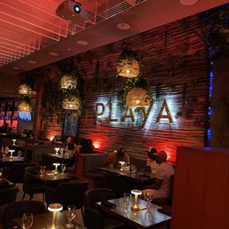 PLAYA - Updated November 2025 - 283 Photos & 135 Reviews - 915 Lincoln ...