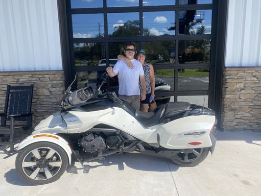 LUCKY U CYCLES - Updated December 2025 - 39 Photos & 37 Reviews - 9049 ...