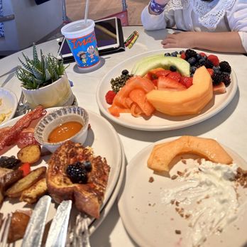 PONTO LAGO - Updated May 2024 - 349 Photos & 130 Reviews - 7100 Aviara ...