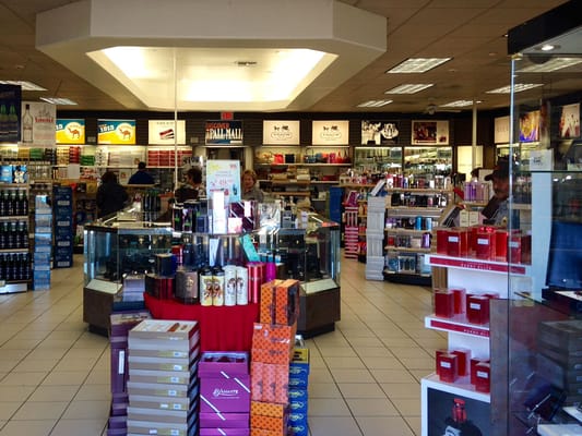UETA DUTY FREE - Updated January 2026 - 802 Lincoln St, Laredo, Texas ...