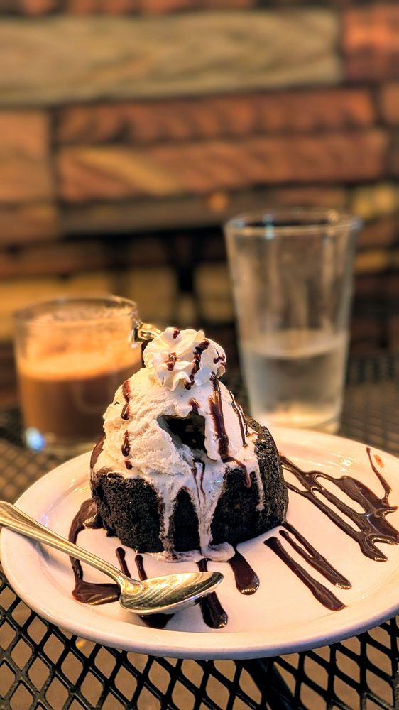 ROAM CAFE - Updated December 2025 - 358 Photos & 334 Reviews - 260 Park ...