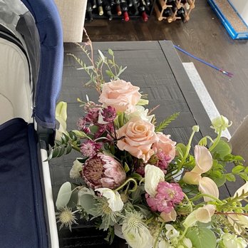 THE FLORAL LOFT - Updated July 2025 - 194 Photos & 139 Reviews - 1871 ...