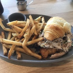 FIRST MILE KITCHEN - Updated June 2024 - 110 Photos & 95 Reviews - 2141 ...