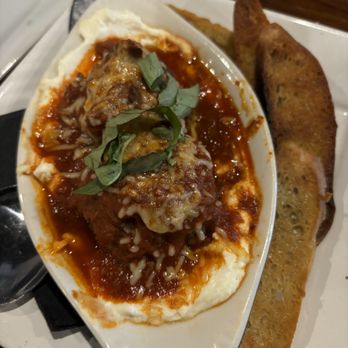 NOSH RESTAURANT AND WINE LOUNGE - Updated April 2025 - 254 Photos & 280 ...