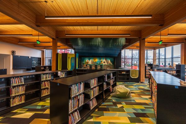 REDMOND LIBRARY - Updated December 2025 - 17 Photos - 827 SW Deschutes ...