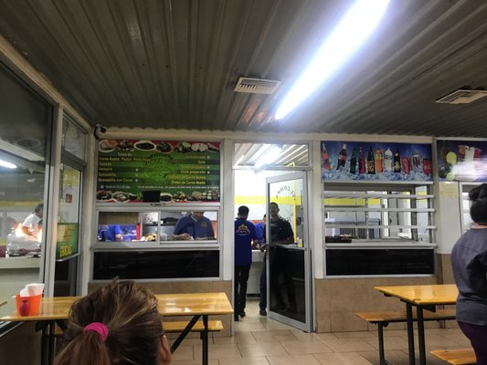 EL COMPA VICTOR - Updated December 2025 - 10 Photos - Av. Jalisco 1885 ...