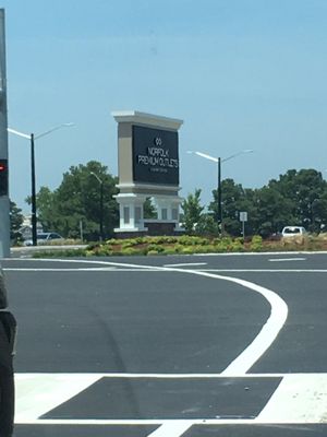 NORFOLK PREMIUM OUTLETS - Updated October 2025 - 466 Photos & 159 Reviews - 1600 Premium Outlet ...