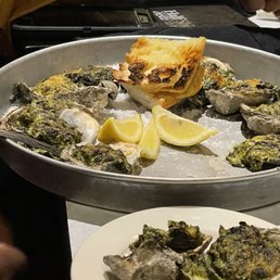 HALF SHELL OYSTER HOUSE - Updated October 2025 - 675 Photos & 598 ...