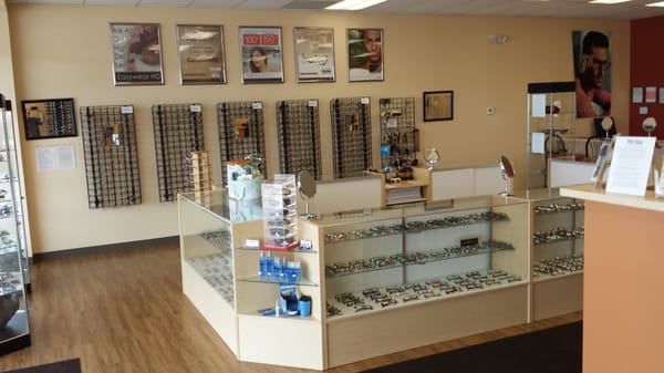 STERLING OPTICAL - ROCHESTER - Updated December 2025 - 40 Photos - 3333 ...