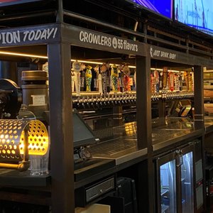 CHAMPS SPORTS BAR & GRILL - 123 Photos & 238 Reviews - 1611 N Atherton ...