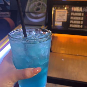 THE WRECK ROOM - Updated October 2025 - 90 Photos & 272 Reviews - 1390 ...