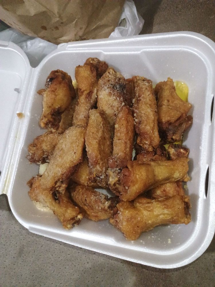 WING SLINGERS - Updated July 2025 - 21 Photos & 120 Reviews - 8458 ...