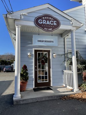 BAKING GRACE - Updated October 2025 - 134 Photos & 169 Reviews - 718 ...