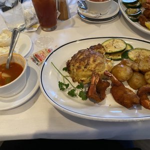 BY THE DOCKS RESTAURANT - 515 Photos & 404 Reviews - 3321 Eastern Blvd ...