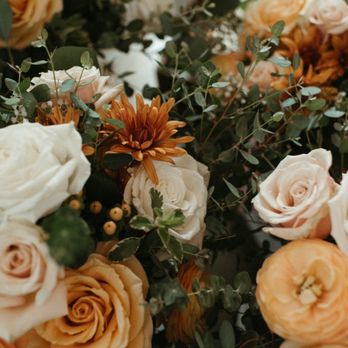 HUCKLEBERRY FLORAL DESIGN & GIFT - Updated August 2025 - 21 Photos - 25 ...