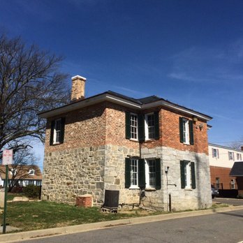 THE OLD JAIL MUSEUM - Updated May 2025 - 18 Photos - 41625 Courthouse ...