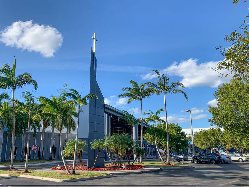 COMMUNITY CHRISTIAN CHURCH - 32 Photos & 13 Reviews - 10001 W ...