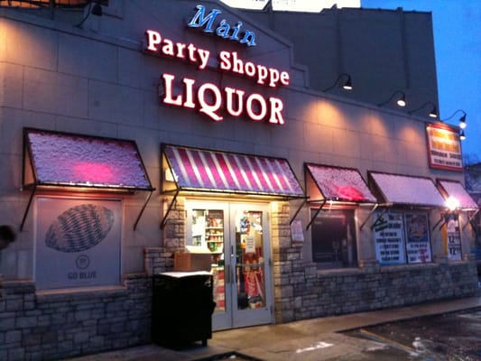 MAIN STREET PARTY STORE - Updated December 2025 - 21 Reviews - 201 N ...