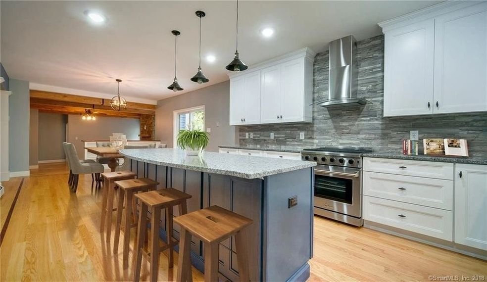 ACCENT BUILDING CO - Updated July 2024 - 20 Photos - 611 Edgewater Dr ...